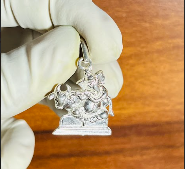 🐭 Ganpati Mushak Vahan Pendant – Pure Silver | Seated Ganesha on Mouse ...